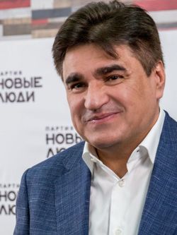 Алексей Нечаев (Новые люди) биография, фото, личная жизнь, жена и дети ...