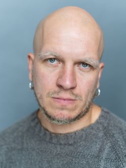 Антон Кузнецов биография, фото, личная жизнь, семья, жена и сын, рост 2025 | Узнай Всё