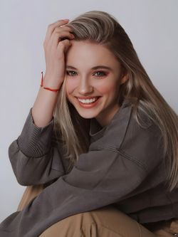 Лиза Василенко биография, фото, личная жизнь, рост, с кем встречается ...